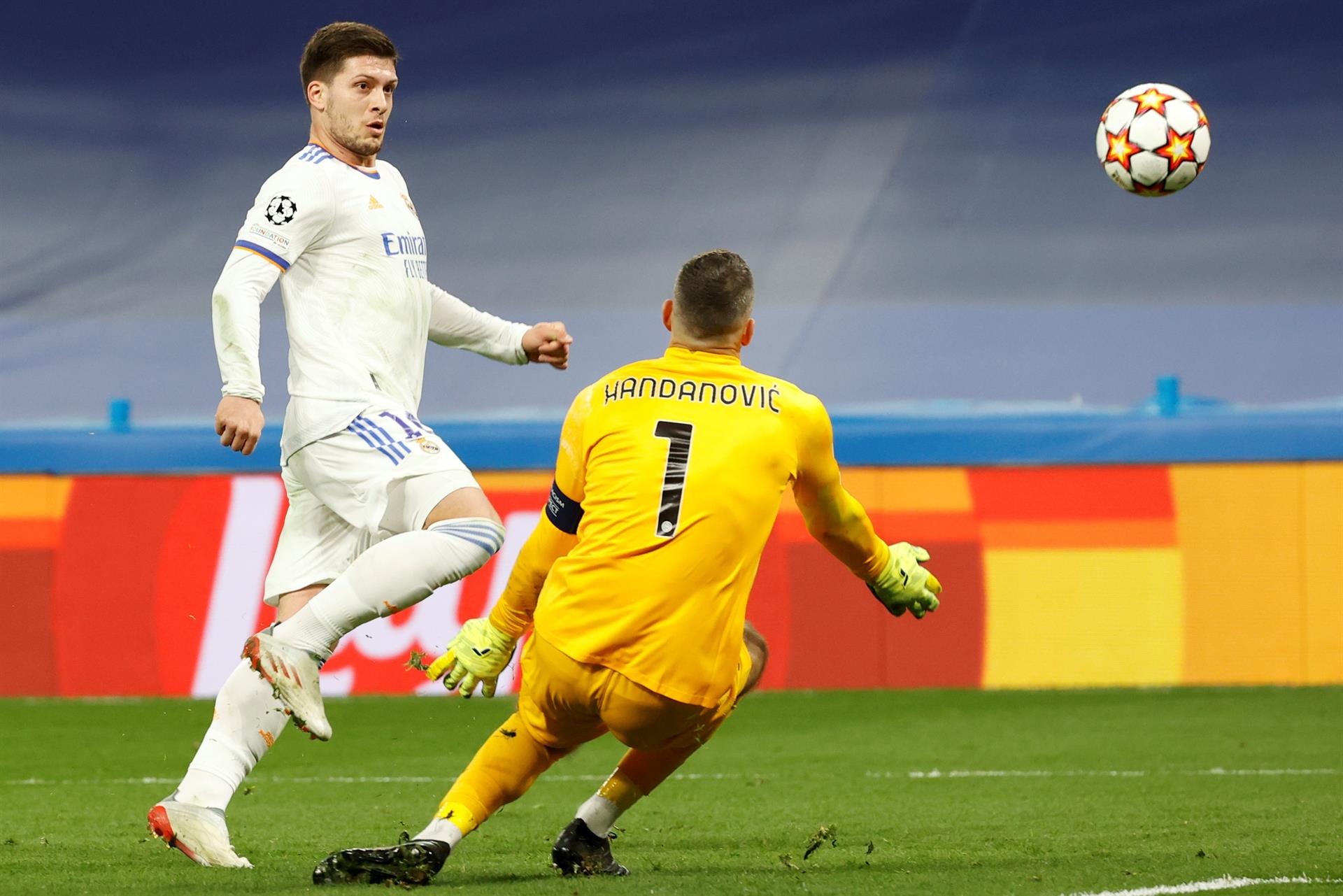 Arsenal make step towards signing Jovic