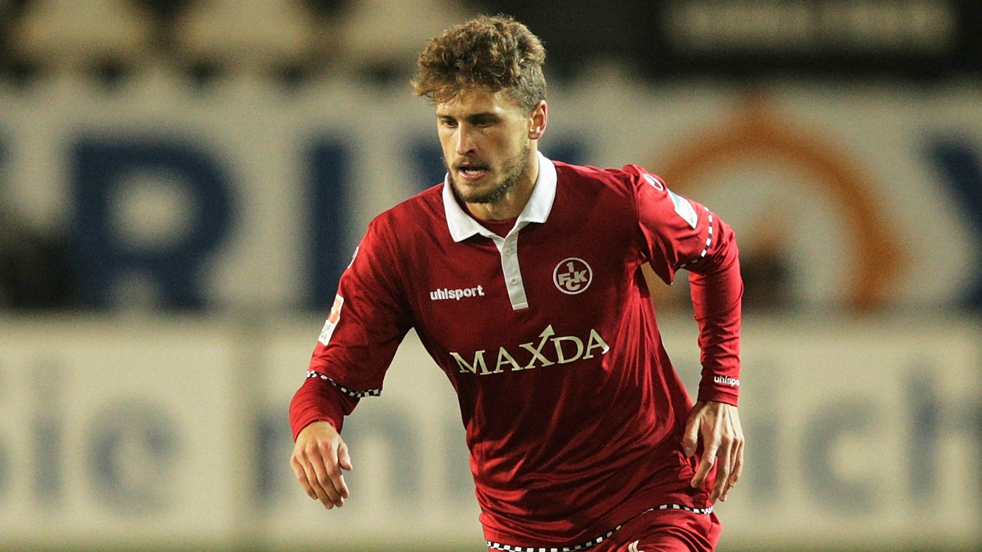 Leeds sign Poland midfielder Klich - BeSoccer