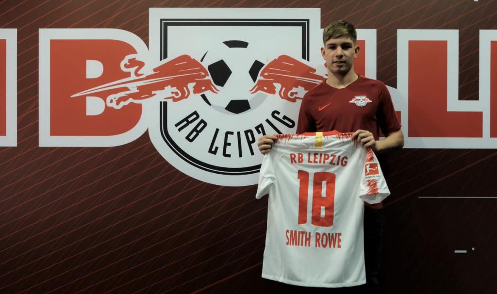 Smith-Rowe seguirá en propiedad del Arsenal